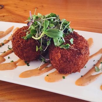 RED HOUSE - Updated June 2025 - 568 Photos & 604 Reviews - 410 Burnett ...