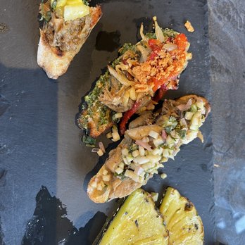 SLICED - 100 Photos & 102 Reviews - 70 Bellis Fair Pkwy, Bellingham ...