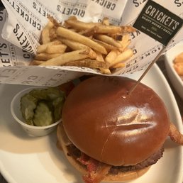 CRICKET’S GRILL & DRAFT HOUSE - Updated December 2025 - 356 Photos ...