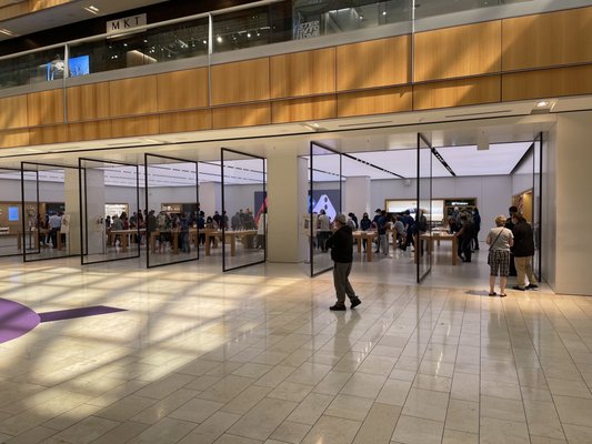 APPLE GALLERIA DALLAS - 16 Photos & 72 Reviews - 13350 Dallas Pkwy ...