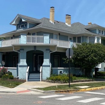 BAYBERRY SPA - Updated July 2025 - 50 Photos & 34 Reviews - 1 N Madison ...