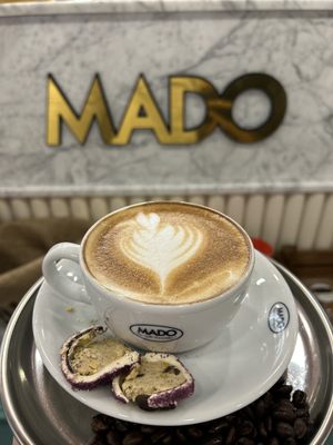 MADO YONGE - 19 Photos & 14 Reviews - 144 Yonge Street, Toronto ...