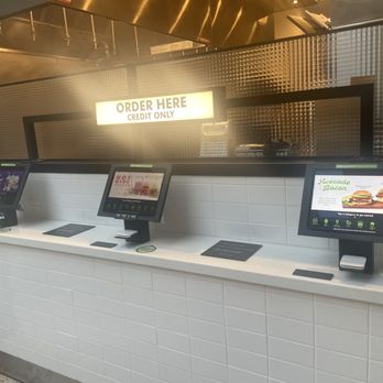 SHAKE SHACK WESTFIELD PLAZA BONITA - Updated May 2026 - 58 Photos & 36 ...