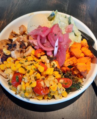 PIADA ITALIAN STREET FOOD - 17 Photos & 18 Reviews - 2016 Market Center ...