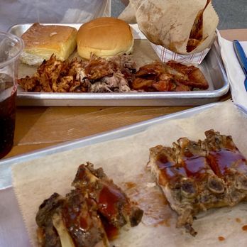 ROCKLANDS BARBEQUE AND GRILLING- ARLINGTON - Updated January 2025 - 557 ...