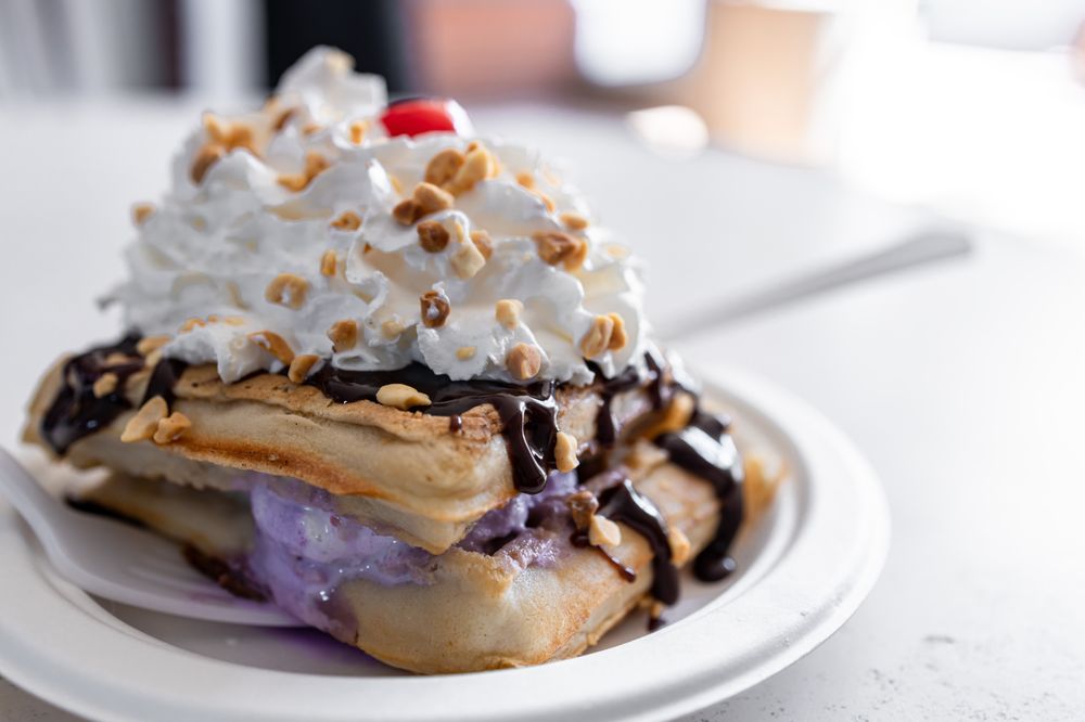 LIGHTHOUSE ICE CREAM - Updated October 2025 - 658 Photos & 669 Reviews ...