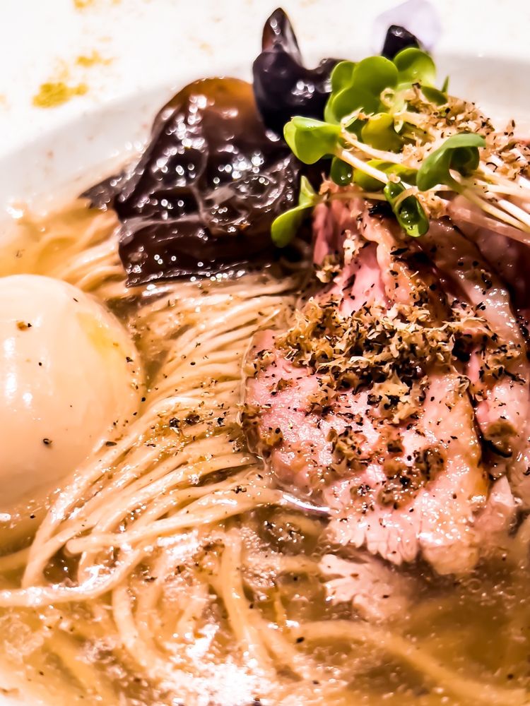 GION DUCK NOODLE - 41 Photos - 東山区祇園北側329, 京都市, 京都府, Japan - Noodles ...