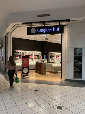GLENBROOK SQUARE - Updated June 2026 - 35 Photos & 26 Reviews - 4201 ...