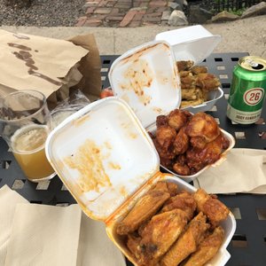 WILLY’S WINGS - 30 Photos & 130 Reviews - Barbeque - 109 Bear Creek Ave ...