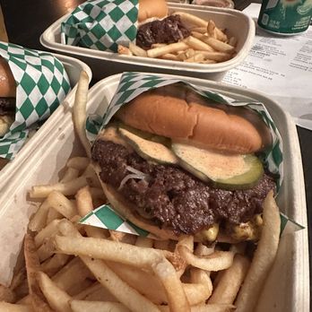 MAILLARDS SMASH BURGERS - Updated July 2024 - 76 Photos & 48 Reviews ...