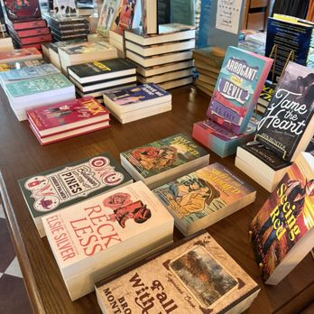 THE BOOKISH SHOP - Updated July 2025 - 108 Photos & 41 Reviews - 60 W ...