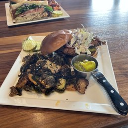 REPUBLIC GASTROPUB - Updated November 2025 - 484 Photos & 509 Reviews ...