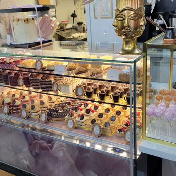 SPIRIT MADE CAKES - 277 Photos & 50 Reviews - 1345 N Willow Ave, Clovis ...