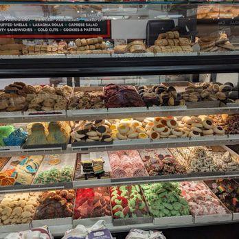 CLARO’S ITALIAN MARKETS - Updated December 2025 - 834 Photos & 611 ...