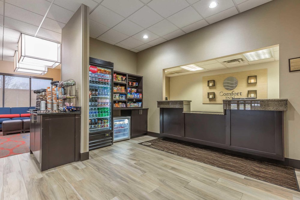 COMFORT INN ALTON NEAR I-255 - Updated July 2025 - 19 Photos & 18 ...