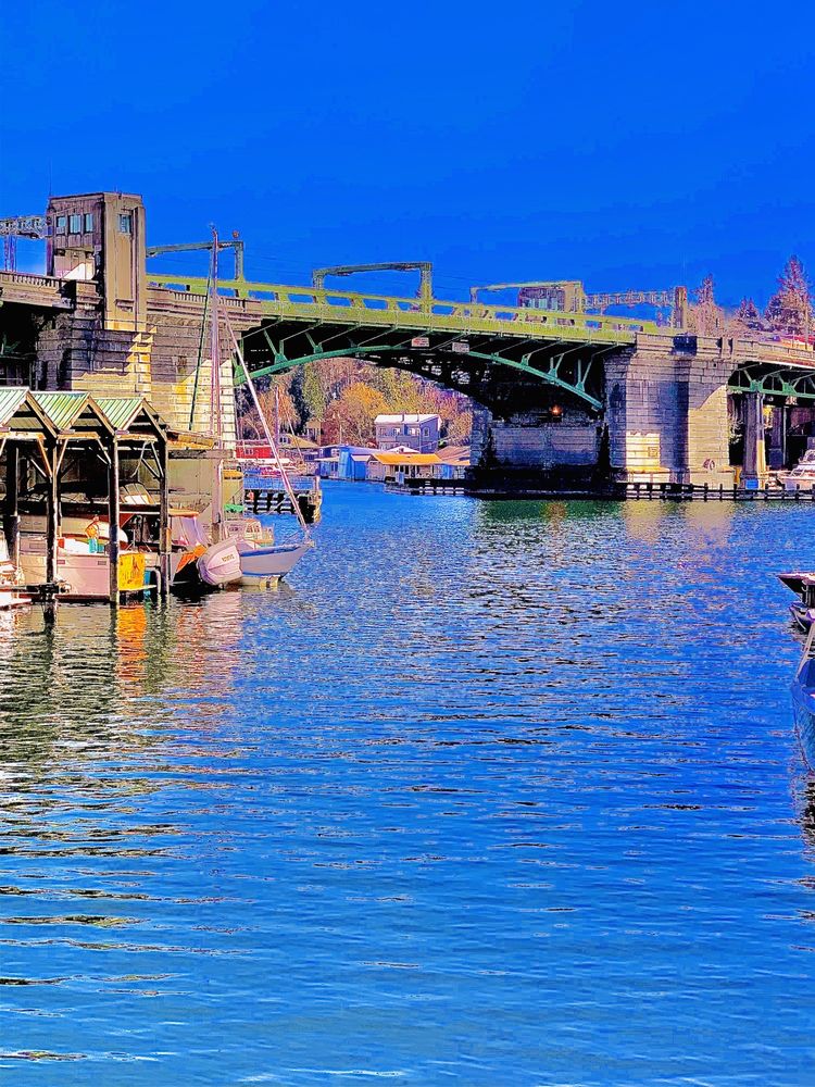 THE UNIVERSITY BRIDGE - 13 Photos - Eastlake Ave E, Seattle, Washington ...