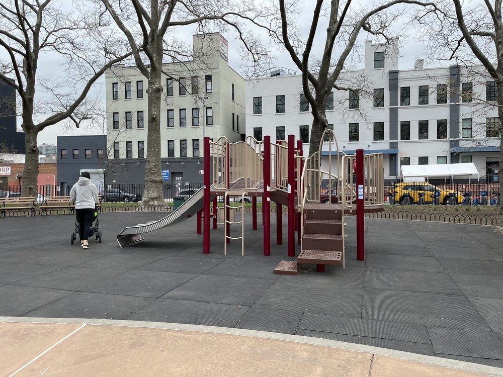 THOMAS GREENE PLAYGROUND - Updated May 2024 - 21 Photos - 3 Ave ...