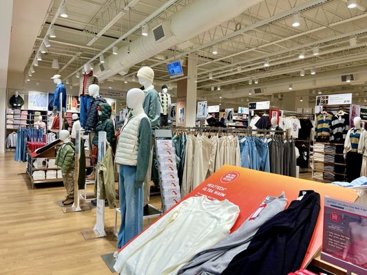 UNIQLO - Updated January 2026 - 65 Photos & 14 Reviews - 1689 Arden Wy ...