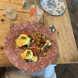 LITTLE HEN - Updated July 2025 - 1487 Photos & 755 Reviews - 4579 ...