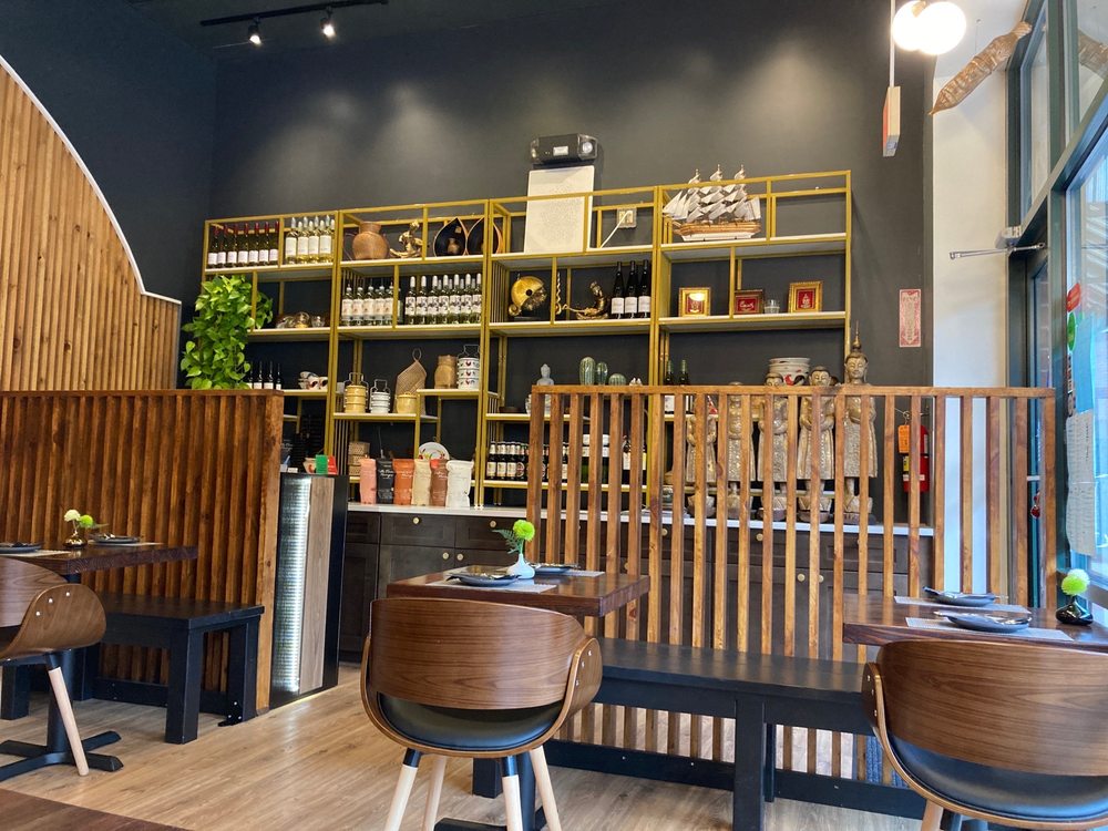 Thai Table | Cabinets Matttroy