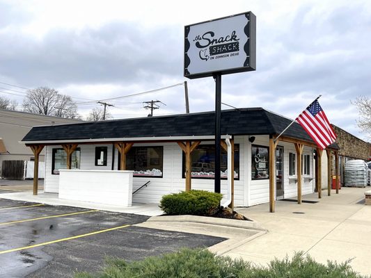 THE SNACK SHACK ON JOHNSON DRIVE - Updated December 2025 - 126 Photos ...
