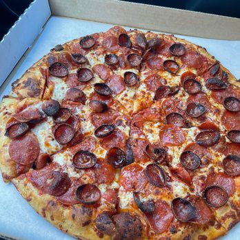 RIA’S PIZZERIA - Updated August 2025 - 125 Newport Ave, East Providence, Rhode Island - Pizza ...