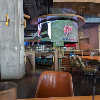 HERO BY HG - Updated April 2025 - 683 Photos & 431 Reviews - 3090 ...