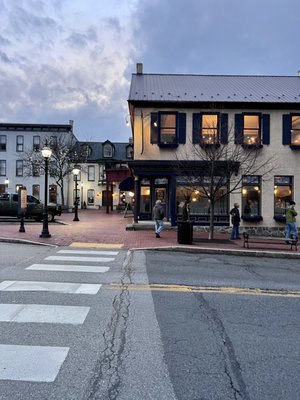 THE PUB & RESTAURANT - Updated June 2025 - 291 Photos & 493 Reviews ...