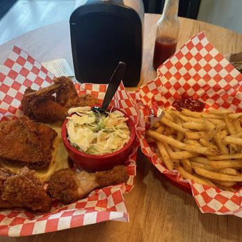 2 NEIGHBORS HOT CHICKEN - Updated September 2025 - 47 Photos & 37 ...