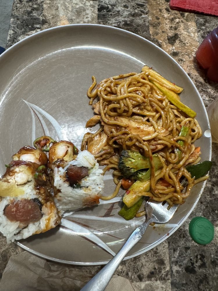 HIBACHI HOUSE SUSHI BAR - 109 Photos & 145 Reviews - 948 Sierra St ...