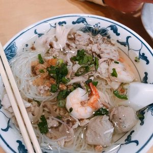 NEW TUNG KEE NOODLE - 557 Photos & 312 Reviews - Vietnamese - 1098 E ...