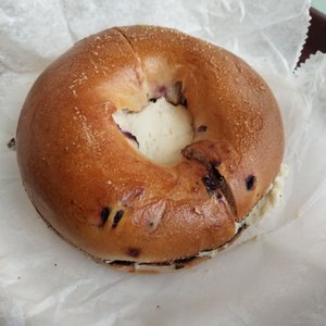 BETWEEN ROUNDS BAGEL DELI & BAKERY - Updated February 2025 - 100 Photos ...