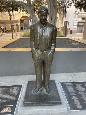 PETE WILSON STATUE - 832856 Broadway, San Diego, California - Public ...
