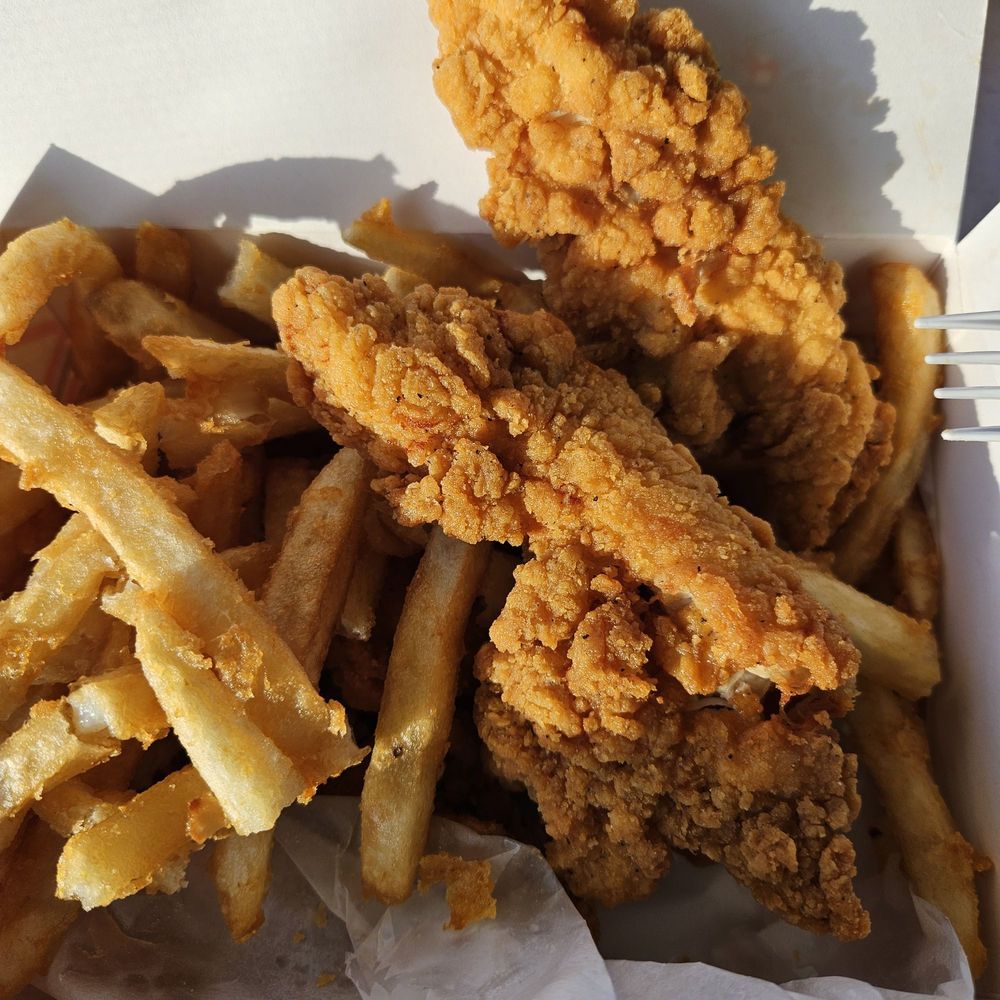 CROWN CHICKEN AND GRILL - Updated December 2024 - 14 Photos & 27 ...