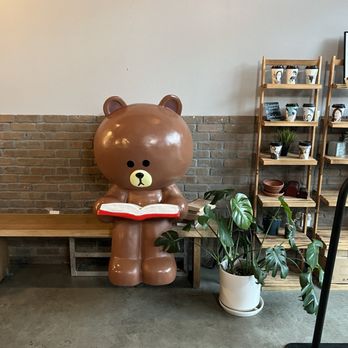 HIDE OUT CAFE - Updated May 2024 - 3034 Photos & 1167 Reviews - 18888 ...