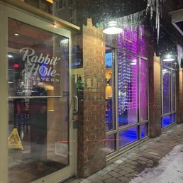 RABBIT HOLE TAVERN - Updated July 2025 - 35 Photos & 34 Reviews - 284 ...