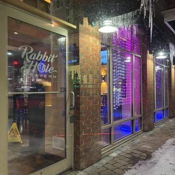 RABBIT HOLE TAVERN - Updated December 2025 - 58 Photos & 43 Reviews ...