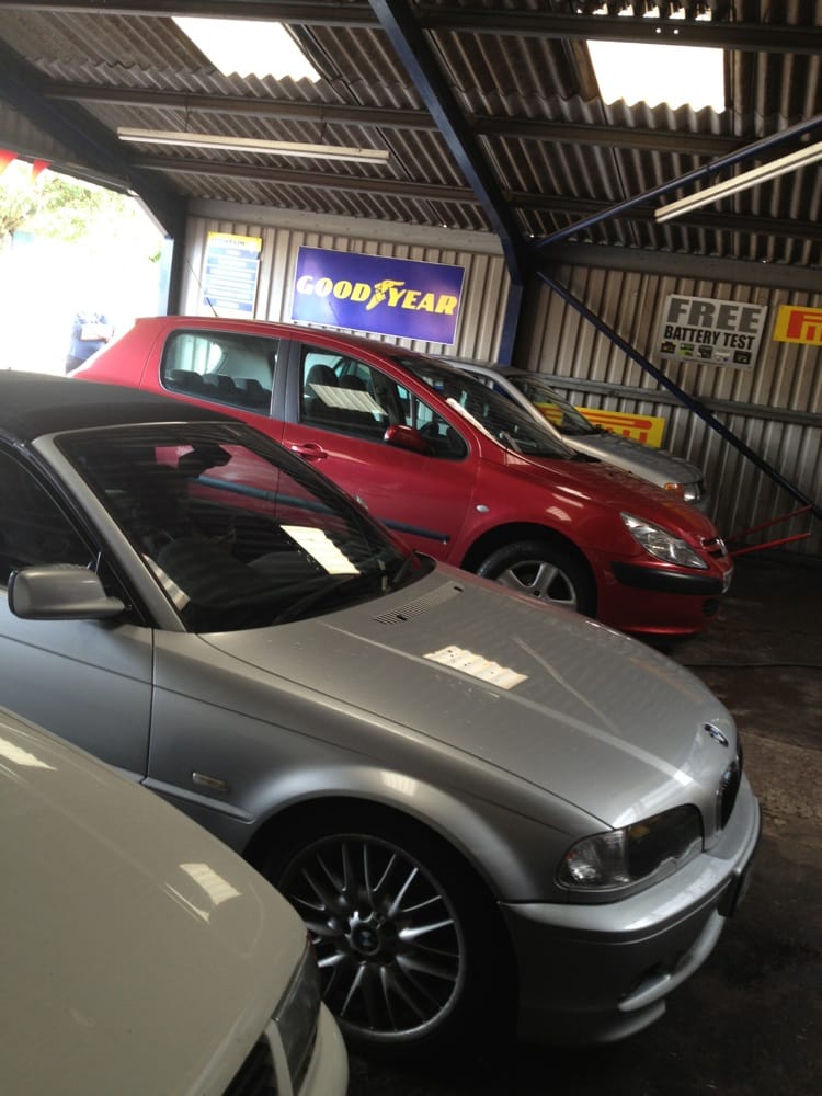 TITHE FARM TYRE & BATTERY SERVICE - Updated May 2025 - 214 Alexandra ...
