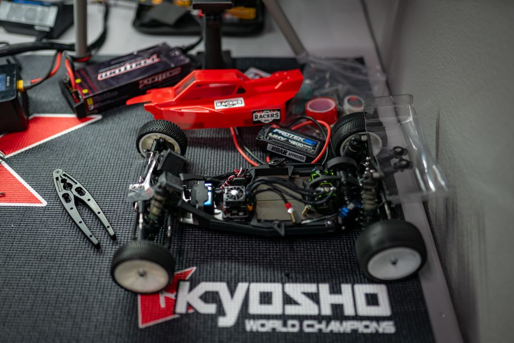 THE RACERS DEN - Updated January 2026 - 38 Photos - 12178 Tributary ...