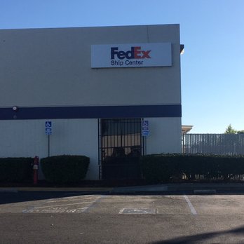 FEDEX SHIP CENTER - Updated December 2025 - 24 Photos & 88 Reviews ...