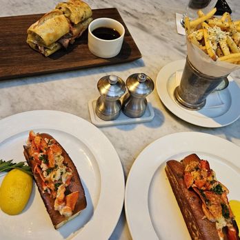 RH TORONTO | THE GALLERY AT YORKDALE - Updated April 2025 - 284 Photos ...