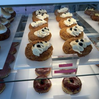 MAGIC DONUTS & COFFEE - Updated June 2024 - 274 Photos & 115 Reviews - 1675 Mariposa St, San ...