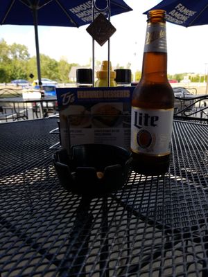 TJ CHUMPS - 61 Photos & 118 Reviews - 1100 E Dayton Yellow Springs Rd ...