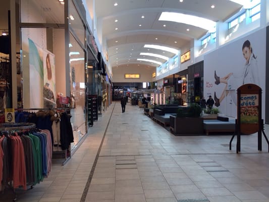 PLACE ROSEMÈRE - Updated December 2025 - 13 Photos - 401 Boulevard ...