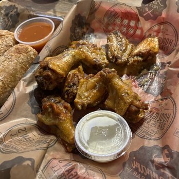 TC HOOLIGANS - GREECE - Updated May 2025 - 163 Photos & 195 Reviews ...