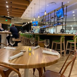 TRUE FOOD KITCHEN - Updated October 2025 - 428 Photos & 299 Reviews ...