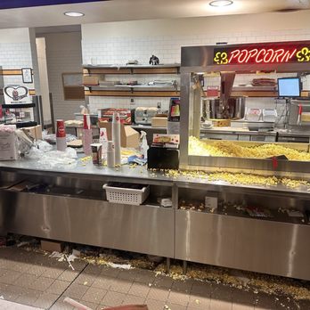 AMC POTOMAC MILLS 18 - Updated October 2025 - 156 Photos & 229 Reviews ...