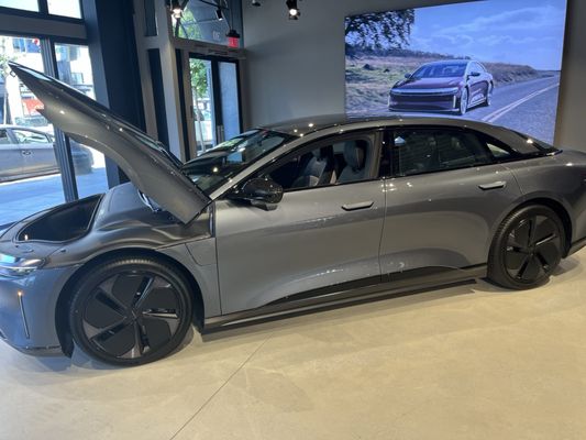 LUCID STUDIO NEWARK - Updated December 2025 - 10 Photos - 7373 Gateway ...