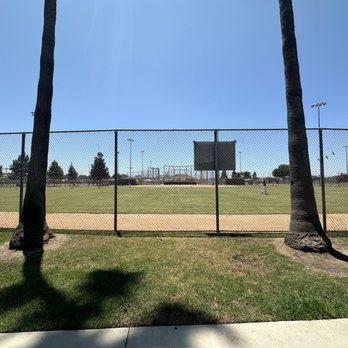 TEWINKLE PARK - Updated December 2025 - 453 Photos & 126 Reviews - 970 ...