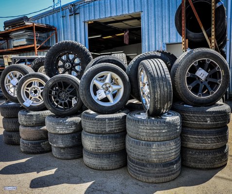 B&R AUTO WRECKING - Updated April 2025 - 156 Photos & 66 Reviews - 511 ...